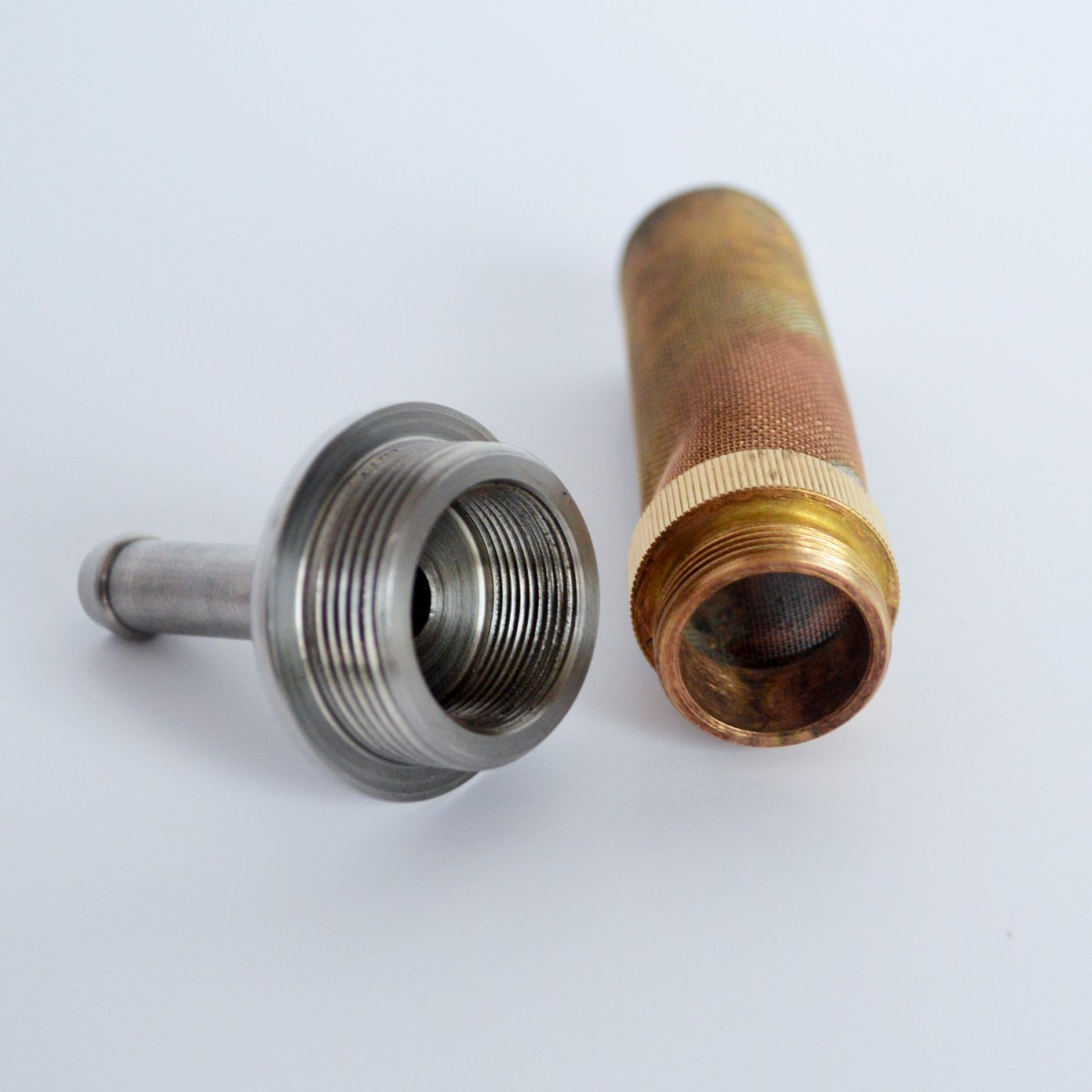 Norton Oil Tank Filter Assembly - Stainless Classics