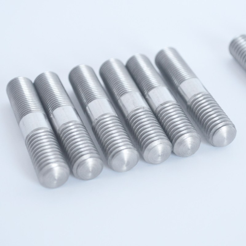 Norton Cylinder Base Stud Set - Stainless Classics