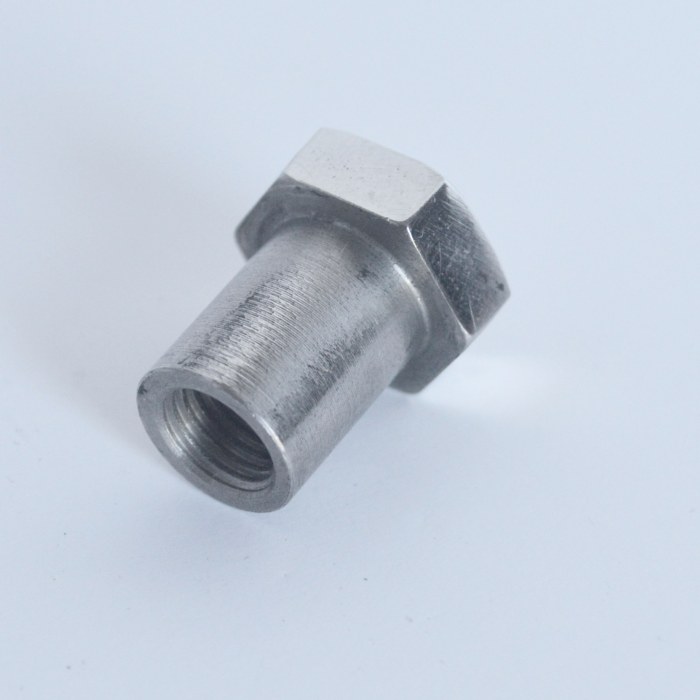 Norton Cylinder Base Stud Set - Stainless Classics